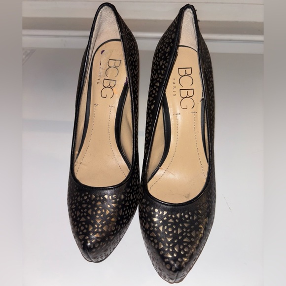 BCBG Paris | Shoes | Bcbg Paris Ladies Shoes Leather Black Gold 8m ...